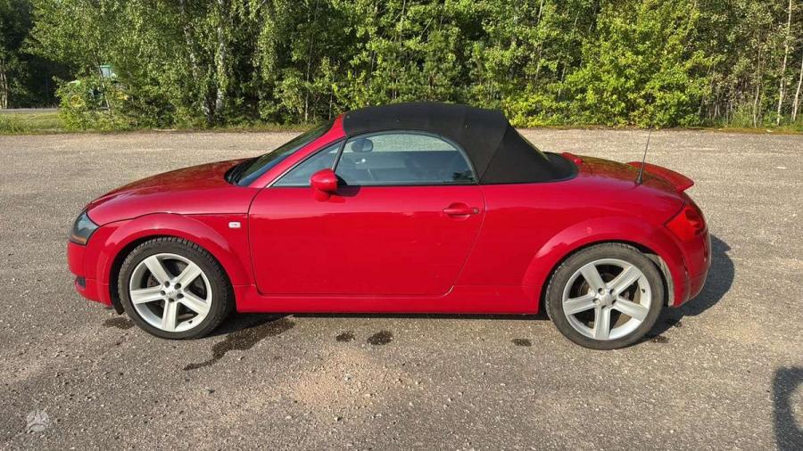Sarkans Audi TT 2002 Ignalina, ar dzinēja tilpumu 1.78 L un nobraukumu 217 tūkst. km par 4500 €, foto 6 vietnē AUTOMOTO.COM.LV