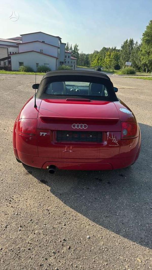 Sarkans Audi TT 2002 Ignalina, ar dzinēja tilpumu 1.78 L un nobraukumu 217 tūkst. km par 4500 €, foto 6 vietnē AUTOMOTO.COM.LV