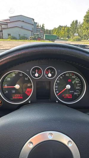 Sarkans Audi TT 2002 Ignalina, ar dzinēja tilpumu 1.78 L un nobraukumu 217 tūkst. km par 4500 €, foto 10 vietnē AUTOMOTO.COM.LV