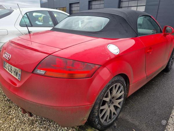 Red Audi TT 2007 in Taurage, with an engine capacity of 2.00 L and mileage of 180 thousand km for 4800 €, photo 1 on AUTOMOTO.COM.LV