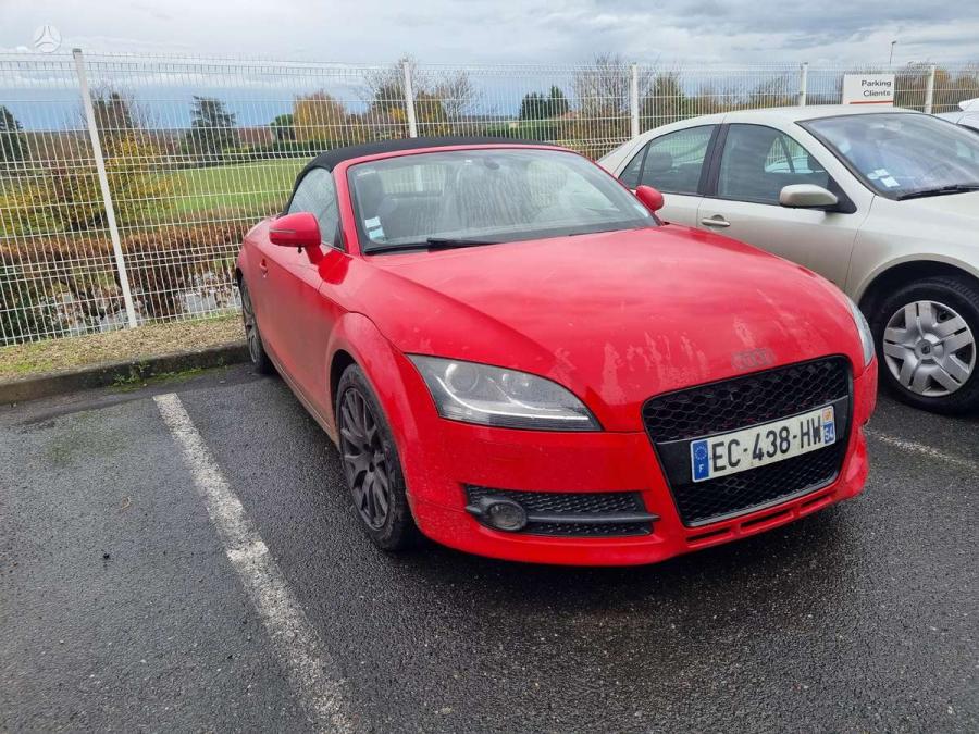 Red Audi TT 2007 in Taurage, with an engine capacity of 2.00 L and mileage of 180 thousand km for 4800 €, photo 2 on AUTOMOTO.COM.LV