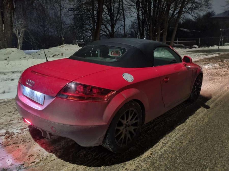 Red Audi TT 2007 in Taurage, with an engine capacity of 2.00 L and mileage of 180 thousand km for 4800 €, photo 4 on AUTOMOTO.COM.LV