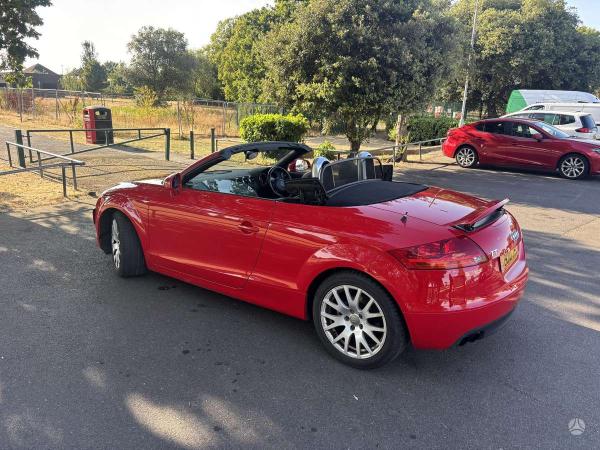 Red Audi TT 2010 in Kaunas, with an engine capacity of 1.80 L and mileage of 101 thousand km for 2950 €, photo 2 on AUTOMOTO.COM.LV