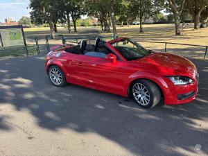 Red Audi TT 2010 in Kaunas, with an engine capacity of 1.80 L and mileage of 101 thousand km for 2950 €, photo 4 on AUTOMOTO.COM.LV