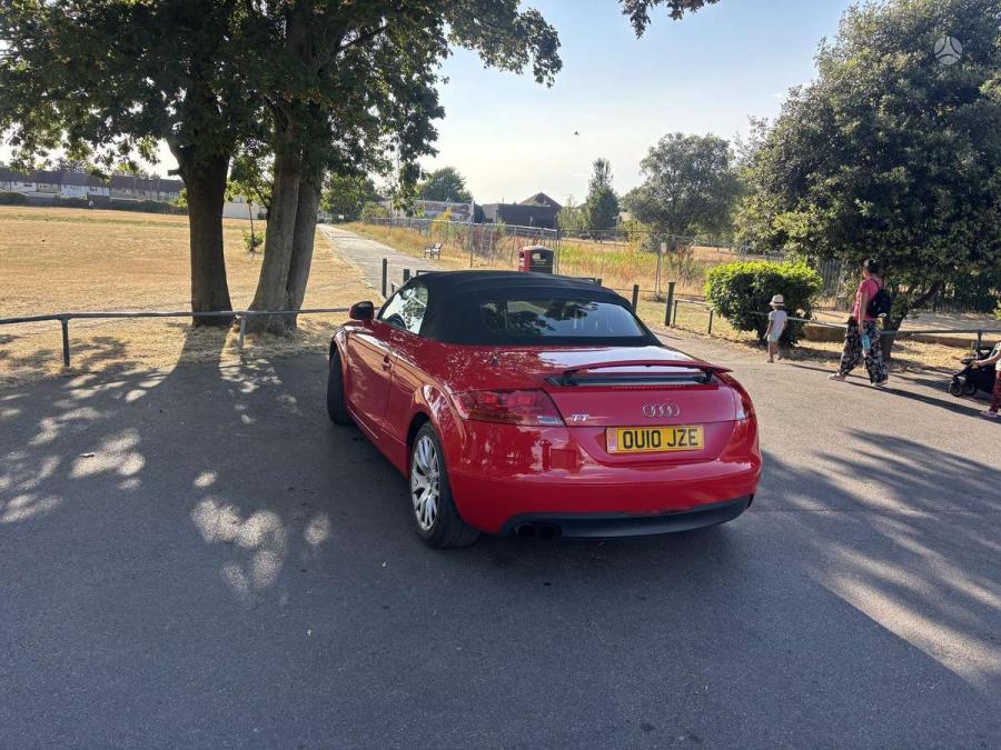 Red Audi TT 2010 in Kaunas, with an engine capacity of 1.80 L and mileage of 101 thousand km for 2950 €, photo 12 on AUTOMOTO.COM.LV