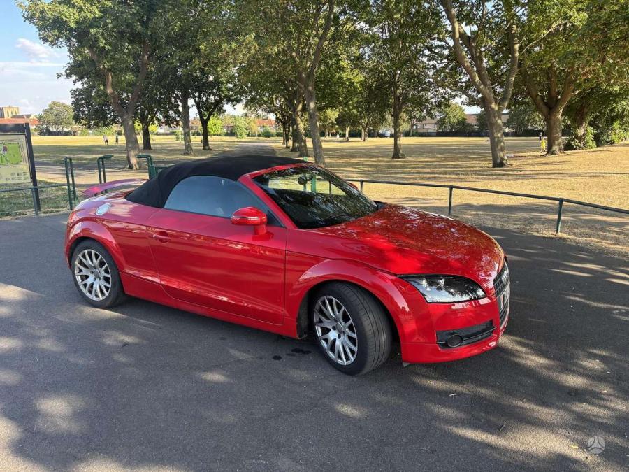 Red Audi TT 2010 in Kaunas, with an engine capacity of 1.80 L and mileage of 101 thousand km for 2950 €, photo 13 on AUTOMOTO.COM.LV