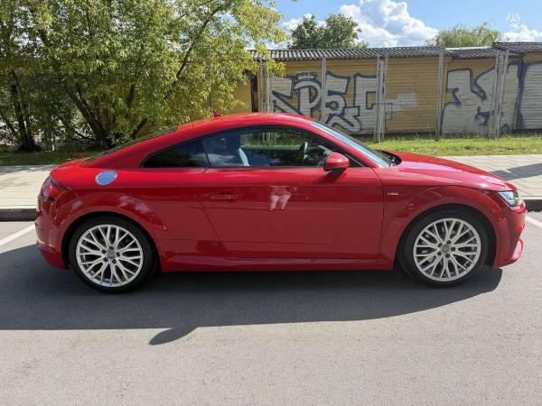 Red Audi TT 2015 in Vilnius, with an engine capacity of 1.98 L and mileage of 121 thousand km for 25500 €, photo 5 on AUTOMOTO.COM.LV