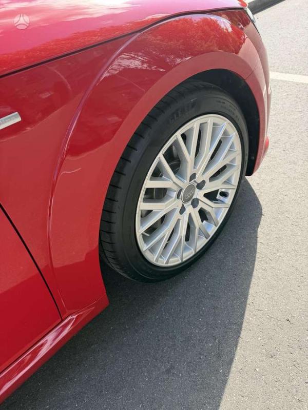 Red Audi TT 2015 in Vilnius, with an engine capacity of 1.98 L and mileage of 121 thousand km for 25500 €, photo 10 on AUTOMOTO.COM.LV