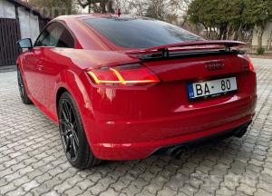 Red Audi TT 2016 in Riga, with an engine capacity of 2.00 L and mileage of 141 thousand km for 19400 €, photo 7 on AUTOMOTO.COM.LV