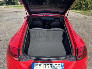 Sarkans Audi TT 2006 Tauragė, ar dzinēja tilpumu 2.00 L un nobraukumu 240 tūkst. km par 5700 €, foto 9 vietnē AUTOMOTO.COM.LV