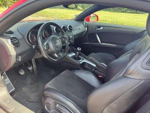 Sarkans Audi TT 2006 Tauragė, ar dzinēja tilpumu 2.00 L un nobraukumu 240 tūkst. km par 5700 €, foto 10 vietnē AUTOMOTO.COM.LV
