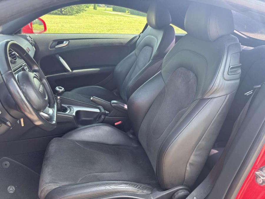 Sarkans Audi TT 2006 Tauragė, ar dzinēja tilpumu 2.00 L un nobraukumu 240 tūkst. km par 5700 €, foto 11 vietnē AUTOMOTO.COM.LV