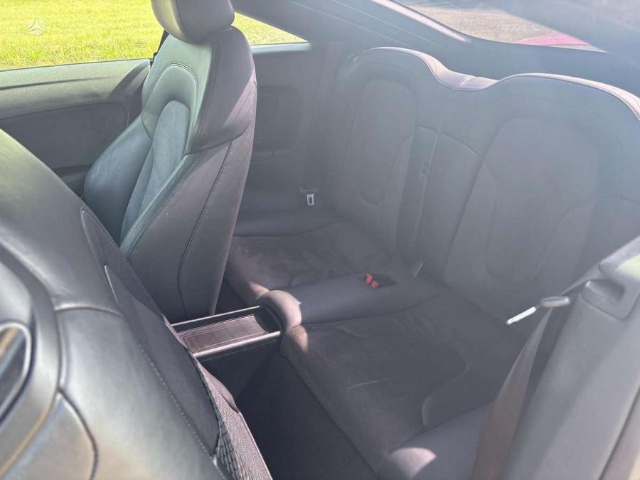 Sarkans Audi TT 2006 Tauragė, ar dzinēja tilpumu 2.00 L un nobraukumu 240 tūkst. km par 5700 €, foto 13 vietnē AUTOMOTO.COM.LV