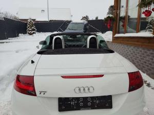 White Audi TT 2009 in Ukmerge, with an engine capacity of 1.98 L and mileage of 200 thousand km for 8700 €, photo 8 on AUTOMOTO.COM.LV
