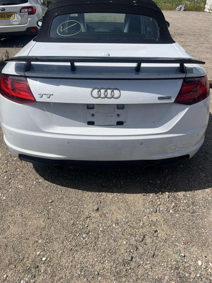 Balts Audi TT 2017 Alīta, ar dzinēja tilpumu 1.98 L un nobraukumu 105 tūkst. km par 11200 €, foto 12 vietnē AUTOMOTO.COM.LV