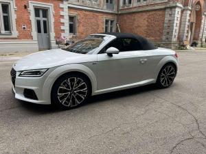 Balts Audi TT 2020 Viļņa, ar dzinēja tilpumu 1.98 L un nobraukumu 46 tūkst. km par 21500 €, foto 24 vietnē AUTOMOTO.COM.LV