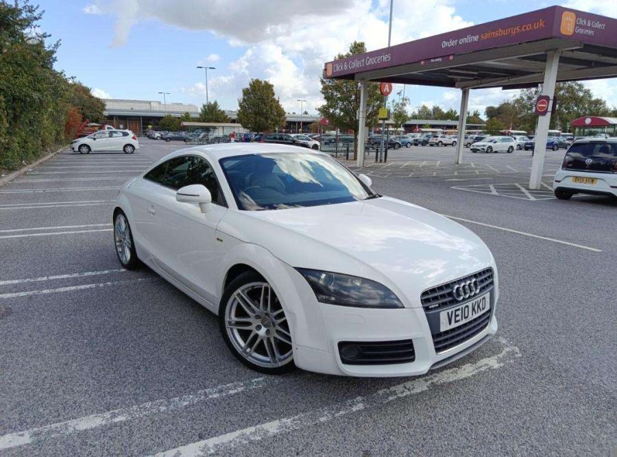 White Audi TT 2010 in Kaunas, with an engine capacity of 1.97 L and mileage of 123 thousand km for 4000 €, photo 1 on AUTOMOTO.COM.LV