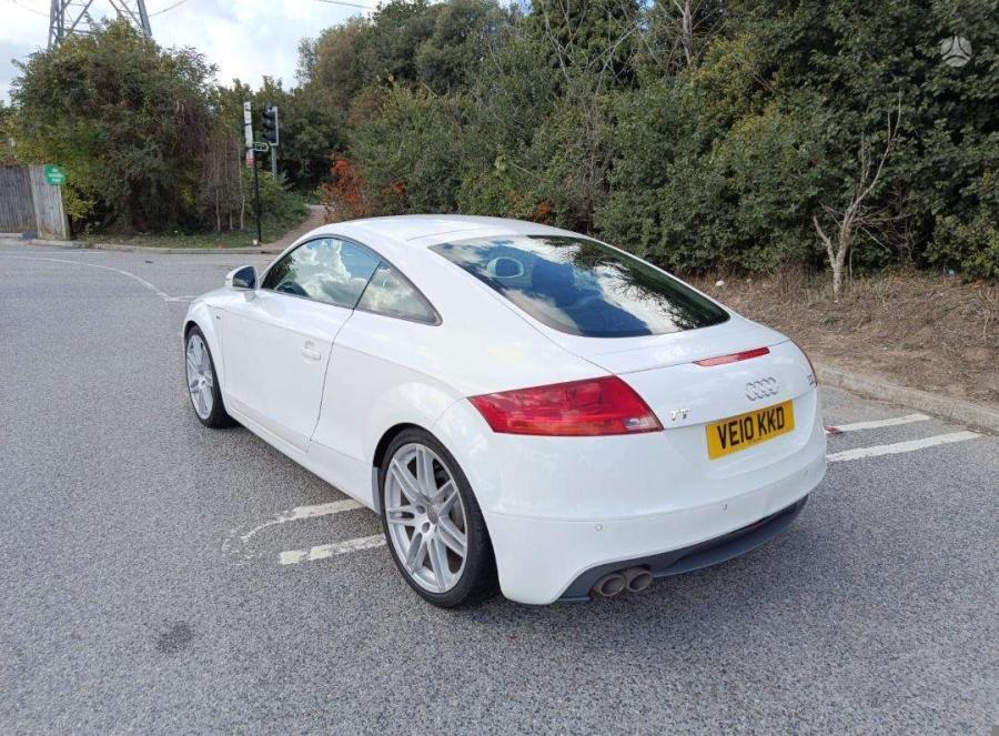 White Audi TT 2010 in Kaunas, with an engine capacity of 1.97 L and mileage of 123 thousand km for 4000 €, photo 2 on AUTOMOTO.COM.LV