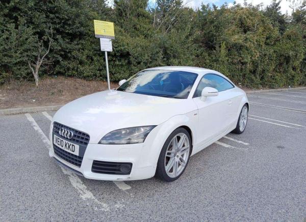 Balts Audi TT 2010 Kauņa, ar dzinēja tilpumu 1.97 L un nobraukumu 123 tūkst. km par 4000 €, foto 4 vietnē AUTOMOTO.COM.LV