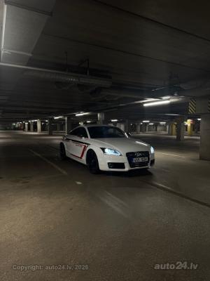 Balts Audi TT 2011 Tallina, ar dzinēja tilpumu 2.00 L un nobraukumu 286 tūkst. km par 12890 €, foto 5 vietnē AUTOMOTO.COM.LV