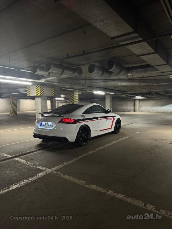 White Audi TT 2011 in Tallinn, with an engine capacity of 2.00 L and mileage of 286 thousand km for 12890 €, photo 5 on AUTOMOTO.COM.LV