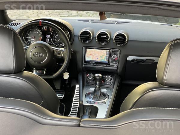 White Audi TT 2011 in Riga, with an engine capacity of 2.00 L and mileage of 196 thousand km for 14600 €, photo 6 on AUTOMOTO.COM.LV