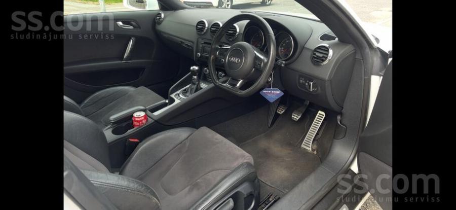 White Audi TT 2011 in Riga, with an engine capacity of 2.00 L and mileage of 120 thousand km for 4290 €, photo 6 on AUTOMOTO.COM.LV