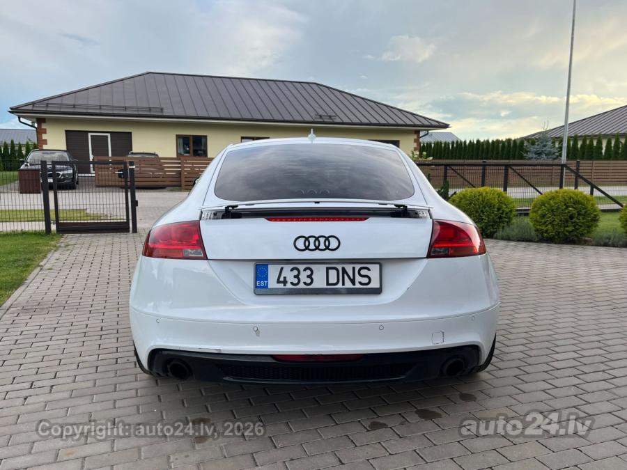 White Audi TT 2012 in Tartu, with an engine capacity of 2.00 L and mileage of 236 thousand km for 12900 €, photo 4 on AUTOMOTO.COM.LV