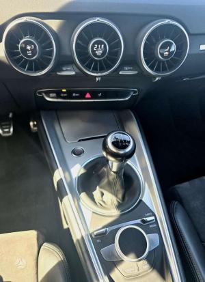 Balts Audi TT 2014 Tauragė, ar dzinēja tilpumu 1.97 L un nobraukumu 272 tūkst. km par 12900 €, foto 18 vietnē AUTOMOTO.COM.LV
