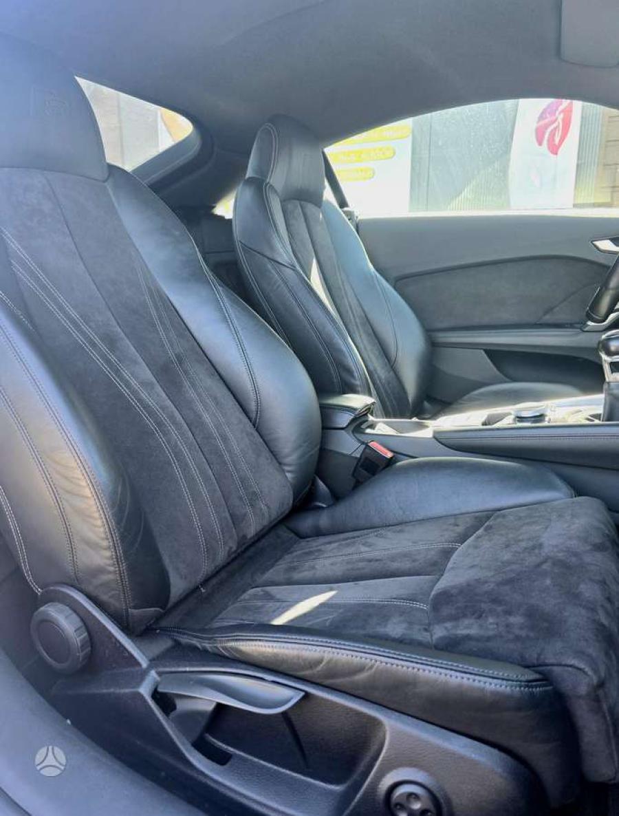 Balts Audi TT 2014 Tauragė, ar dzinēja tilpumu 1.97 L un nobraukumu 272 tūkst. km par 12900 €, foto 22 vietnē AUTOMOTO.COM.LV