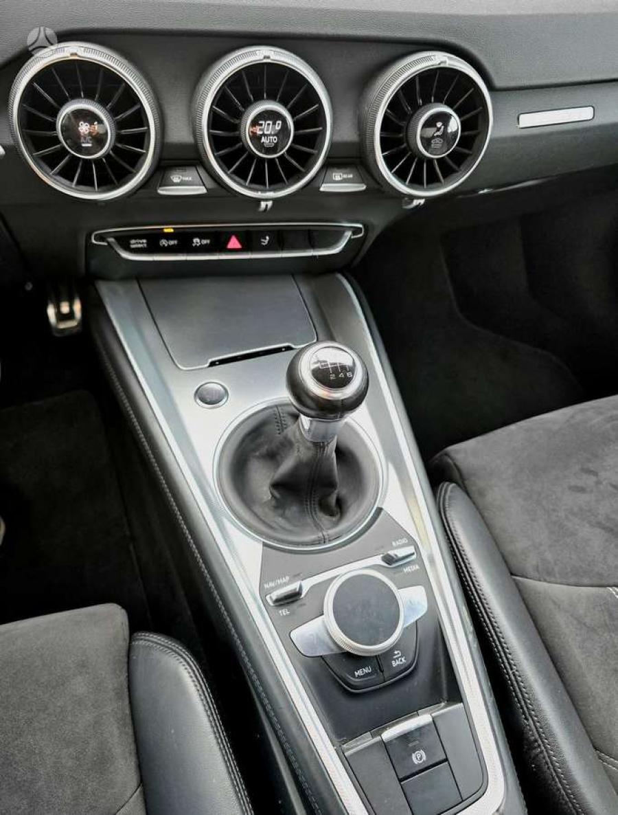 Balts Audi TT 2014 Tauragė, ar dzinēja tilpumu 2.00 L un nobraukumu 272 tūkst. km par 11900 €, foto 21 vietnē AUTOMOTO.COM.LV