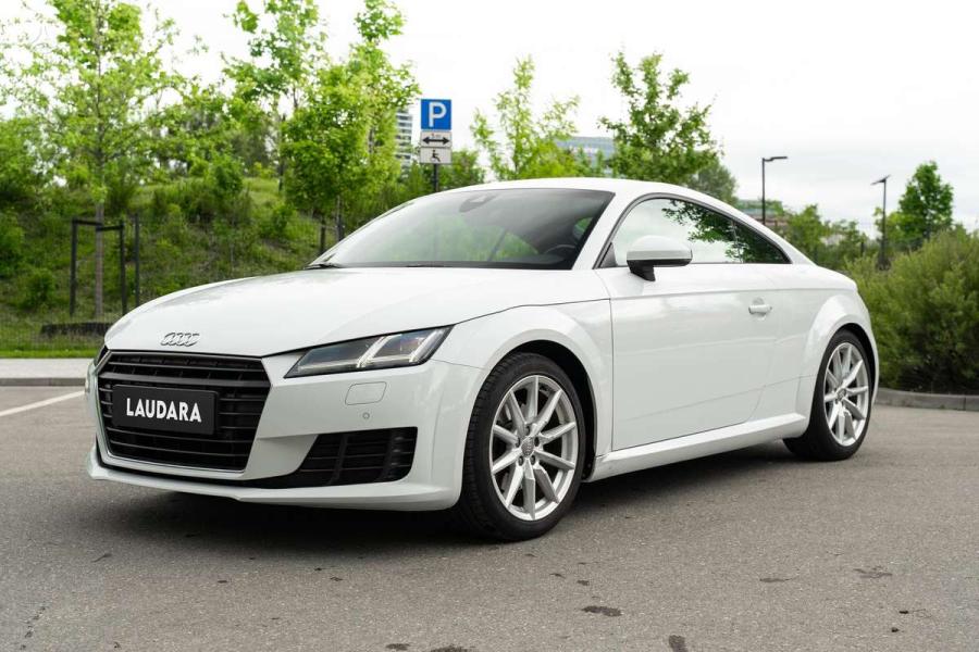 White Audi TT 2015 in Vilnius, with an engine capacity of 2.00 L and mileage of 193 thousand km for 14699 €, photo 1 on AUTOMOTO.COM.LV