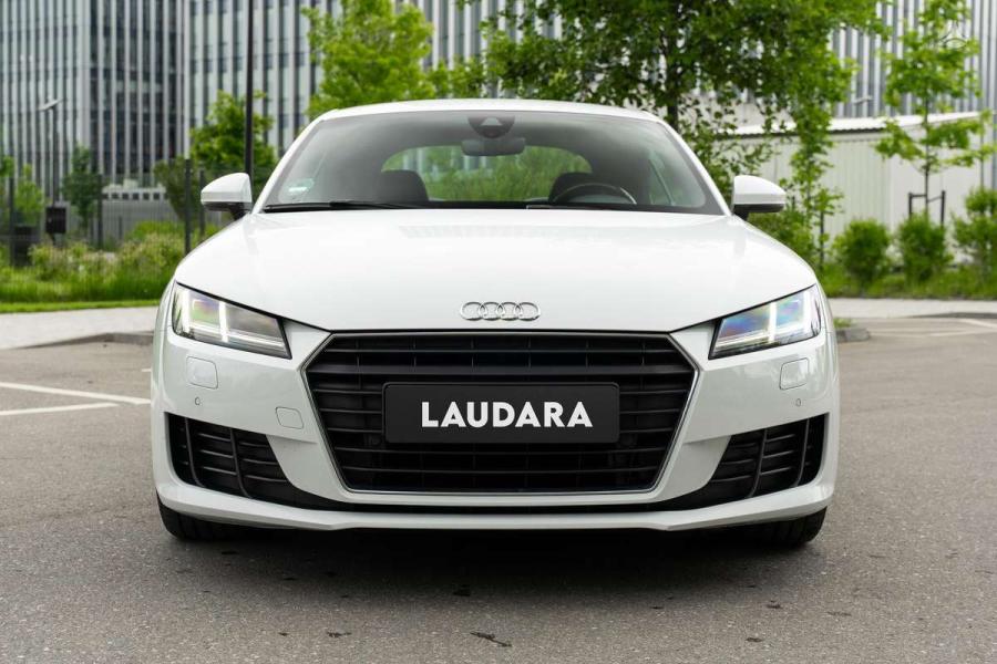 White Audi TT 2015 in Vilnius, with an engine capacity of 2.00 L and mileage of 193 thousand km for 14699 €, photo 11 on AUTOMOTO.COM.LV