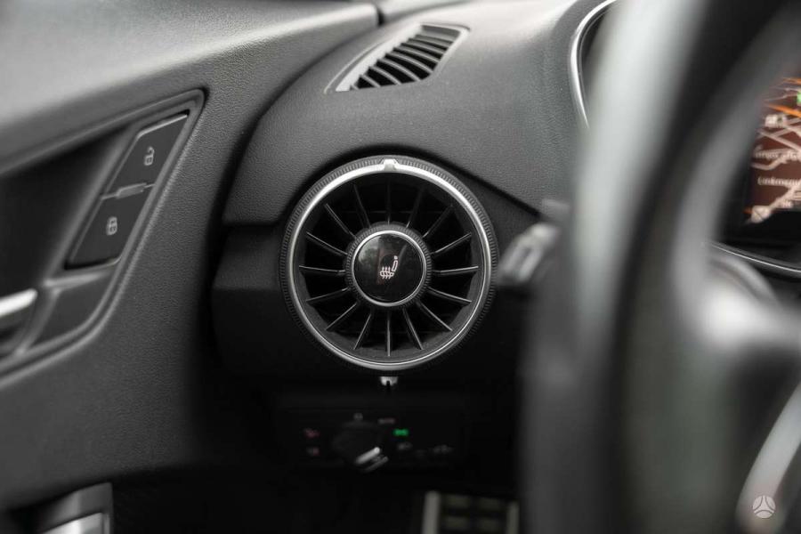 White Audi TT 2015 in Vilnius, with an engine capacity of 2.00 L and mileage of 193 thousand km for 14699 €, photo 26 on AUTOMOTO.COM.LV