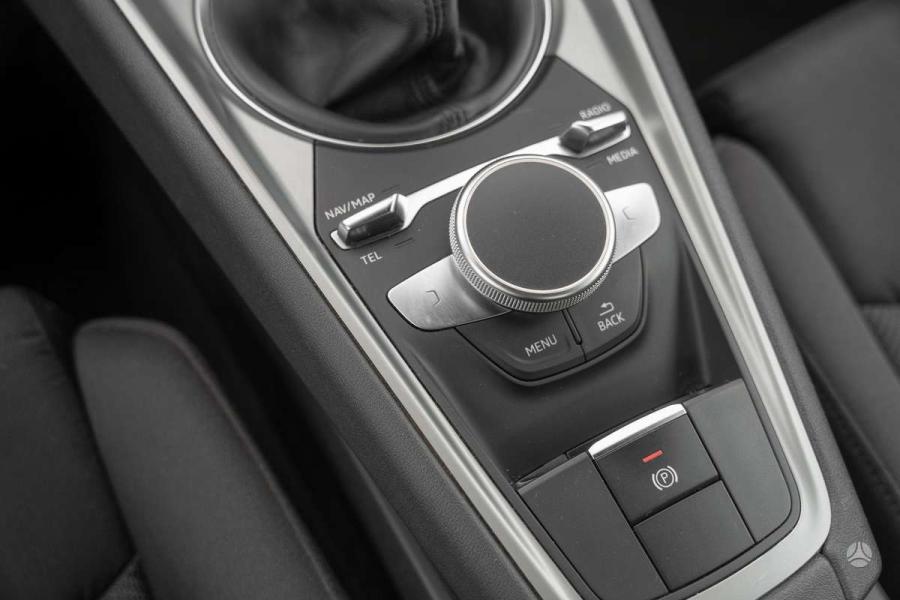 White Audi TT 2015 in Vilnius, with an engine capacity of 2.00 L and mileage of 193 thousand km for 14699 €, photo 29 on AUTOMOTO.COM.LV