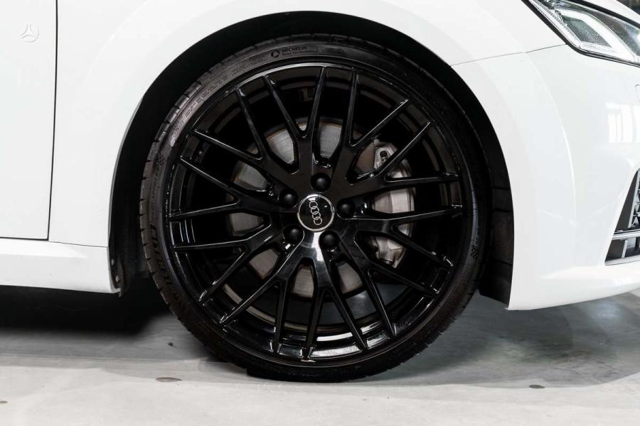 White Audi TT 2020 in Riga, with an engine capacity of 1.98 L and mileage of 52 thousand km for 31900 €, photo 8 on AUTOMOTO.COM.LV
