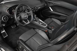 White Audi TT 2020 in Riga, with an engine capacity of 1.98 L and mileage of 52 thousand km for 31900 €, photo 10 on AUTOMOTO.COM.LV