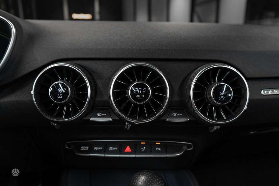 White Audi TT 2020 in Riga, with an engine capacity of 1.98 L and mileage of 52 thousand km for 31900 €, photo 28 on AUTOMOTO.COM.LV
