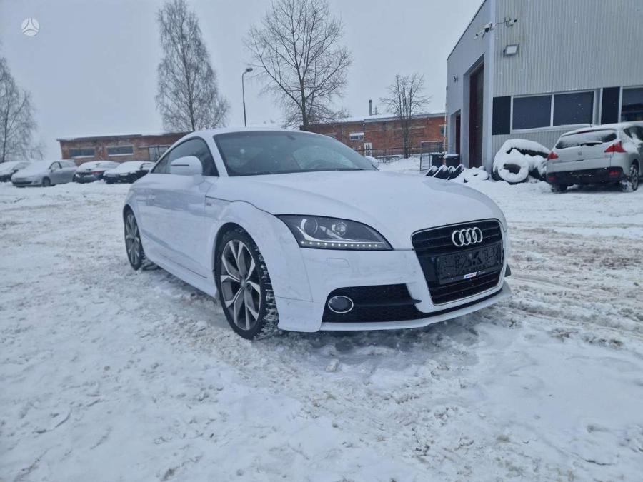 White Audi TT 2014 in Ukmerge, with an engine capacity of 1.80 L and mileage of 85 thousand km for 9849 €, photo 3 on AUTOMOTO.COM.LV