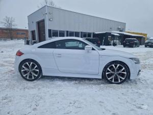 White Audi TT 2014 in Ukmerge, with an engine capacity of 1.80 L and mileage of 85 thousand km for 9849 €, photo 5 on AUTOMOTO.COM.LV