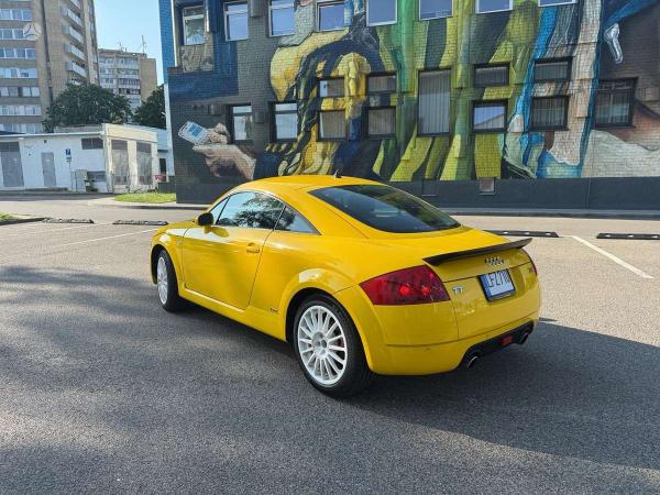 Dzeltens Audi TT 2005 Viļņa, ar dzinēja tilpumu 3.19 L un nobraukumu 193 tūkst. km par 9300 €, foto 3 vietnē AUTOMOTO.COM.LV