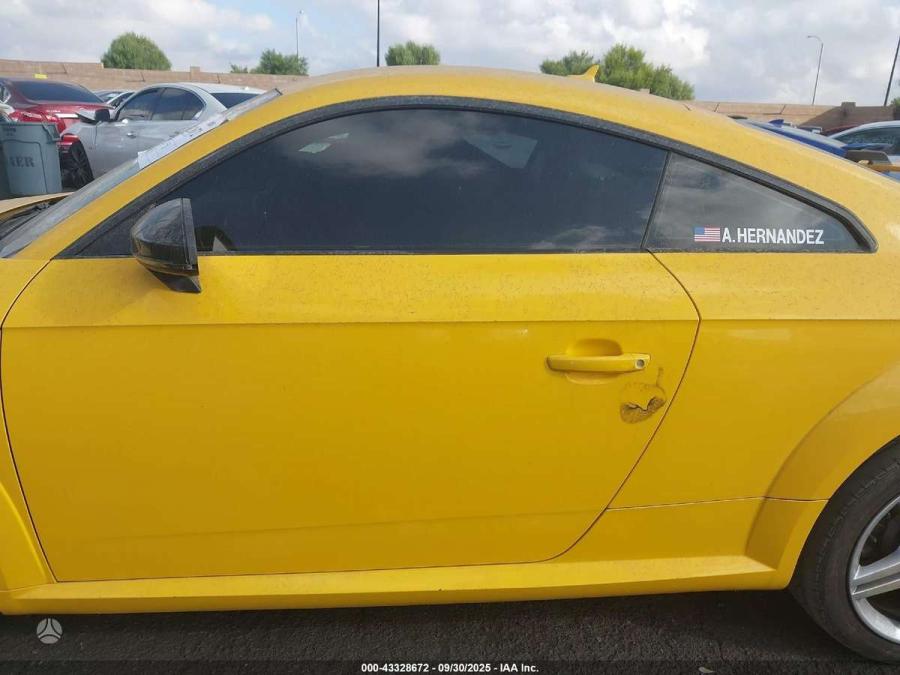 Yellow Audi TT 2017 in Vilnius, with an engine capacity of 1.98 L and mileage of 260 thousand km for 8500 €, photo 9 on AUTOMOTO.COM.LV