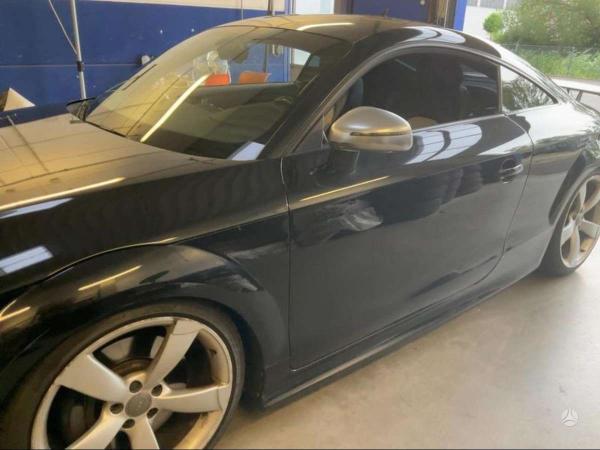 Melns Audi TTS 2008 Viļņa, ar dzinēja tilpumu 1.98 L un nobraukumu 218 tūkst. km par 5900 €, foto 2 vietnē AUTOMOTO.COM.LV