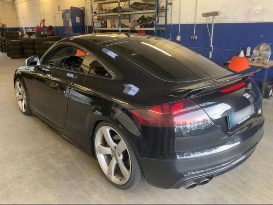 Melns Audi TTS 2008 Viļņa, ar dzinēja tilpumu 1.98 L un nobraukumu 218 tūkst. km par 5900 €, foto 4 vietnē AUTOMOTO.COM.LV