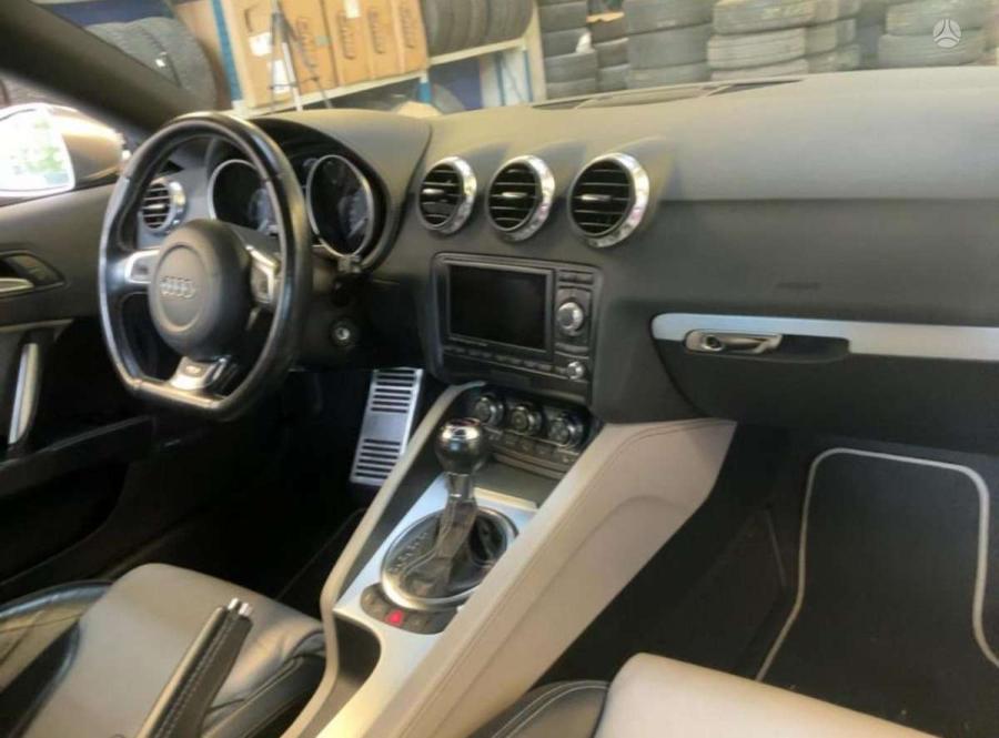 Melns Audi TTS 2008 Viļņa, ar dzinēja tilpumu 1.98 L un nobraukumu 218 tūkst. km par 5900 €, foto 14 vietnē AUTOMOTO.COM.LV