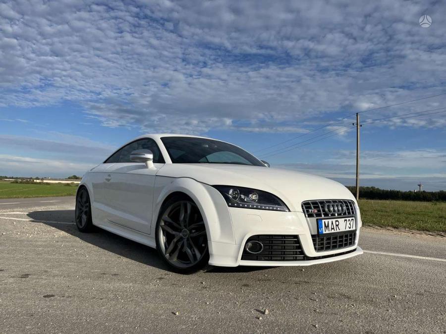 White Audi TTS 2008 in Radviliskis, with an engine capacity of 1.98 L and mileage of 250 thousand km for 11300 €, photo 3 on AUTOMOTO.COM.LV