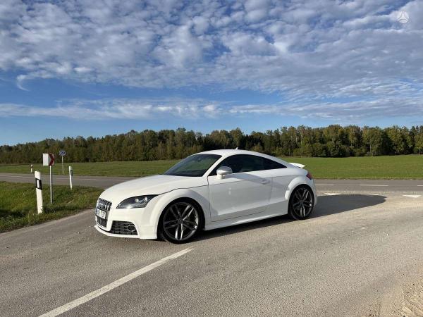 White Audi TTS 2008 in Radviliskis, with an engine capacity of 1.98 L and mileage of 250 thousand km for 11300 €, photo 5 on AUTOMOTO.COM.LV