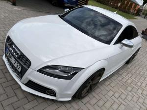 White Audi TTS 2008 in Radviliskis, with an engine capacity of 1.98 L and mileage of 250 thousand km for 11300 €, photo 7 on AUTOMOTO.COM.LV