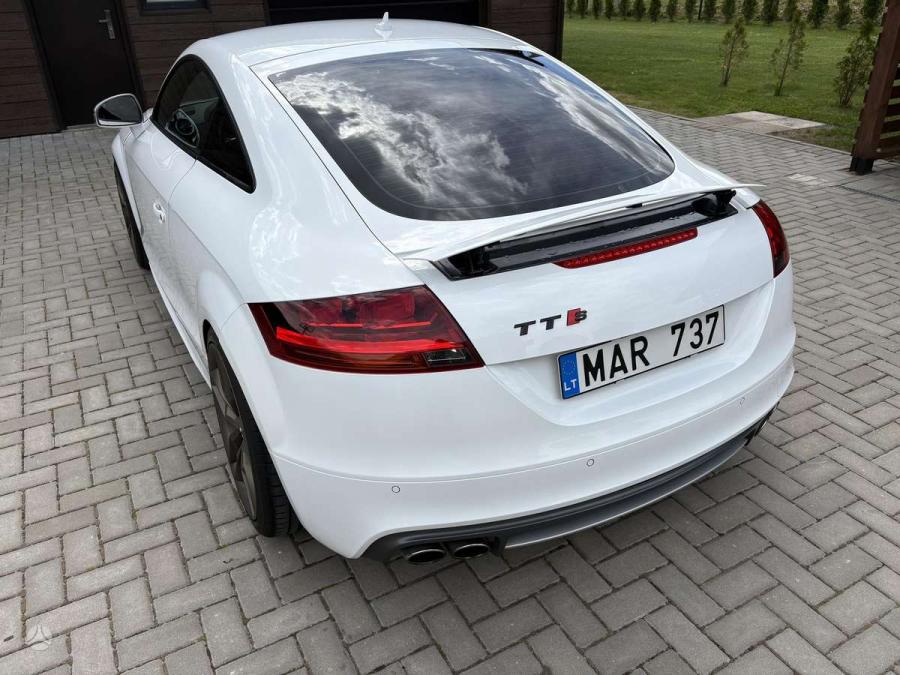 White Audi TTS 2008 in Radviliskis, with an engine capacity of 1.98 L and mileage of 250 thousand km for 11300 €, photo 10 on AUTOMOTO.COM.LV