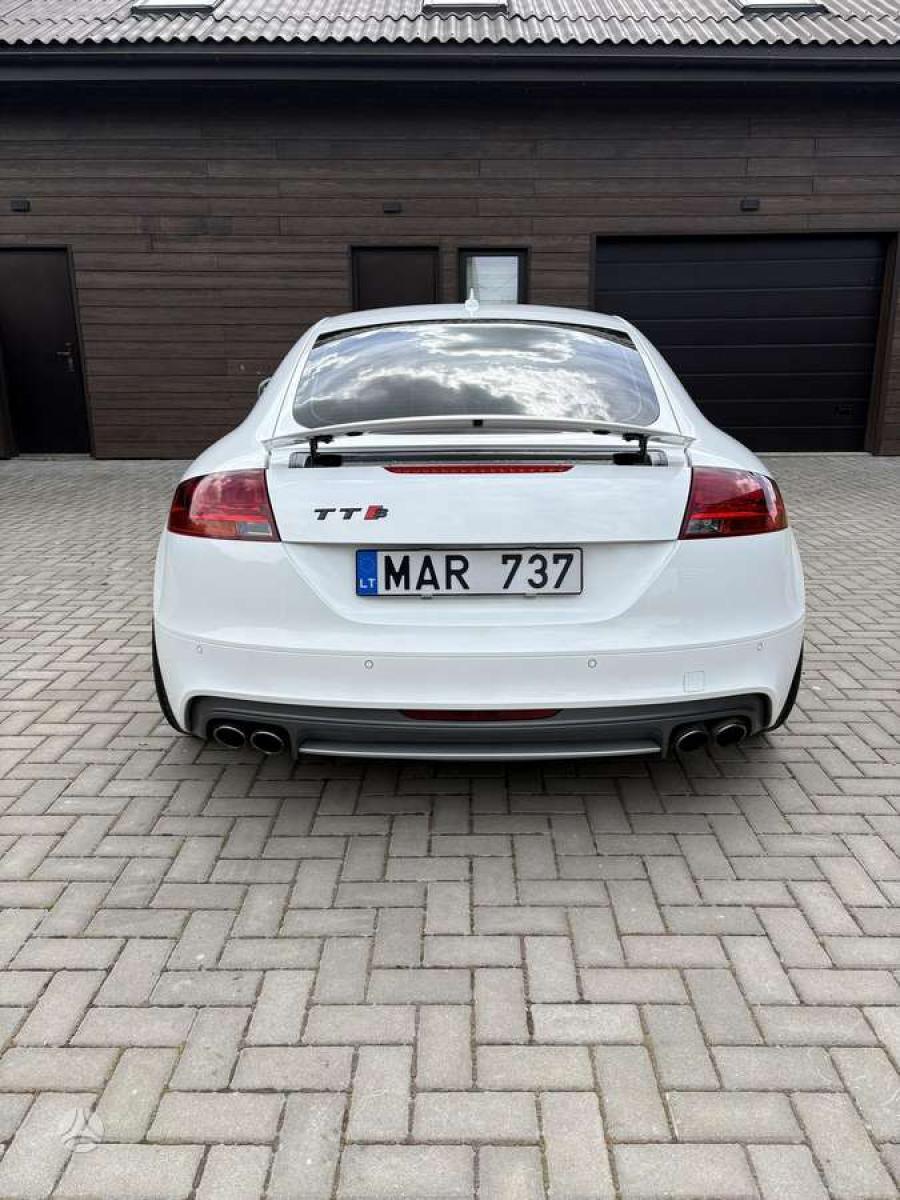 White Audi TTS 2008 in Radviliskis, with an engine capacity of 1.98 L and mileage of 250 thousand km for 11300 €, photo 11 on AUTOMOTO.COM.LV